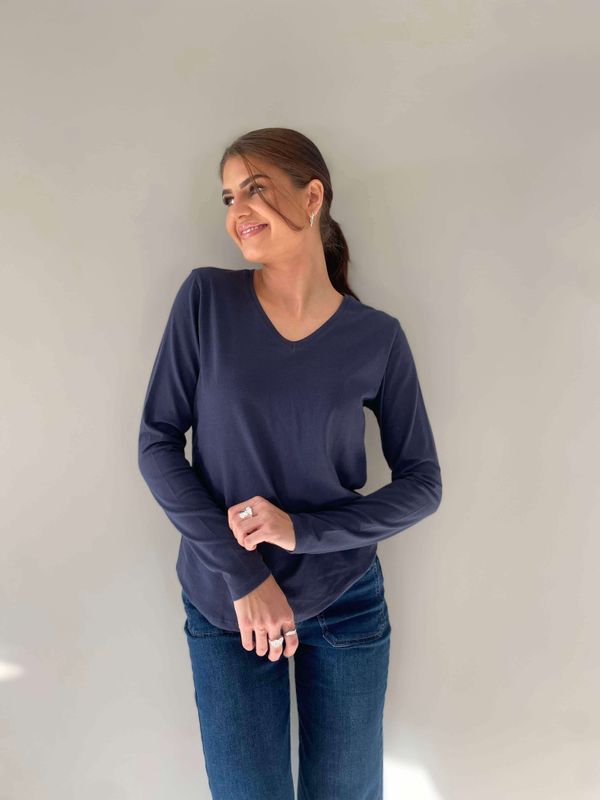 Pepper Basic Longsleeve V-Hals Marine Blå - Pepper.no